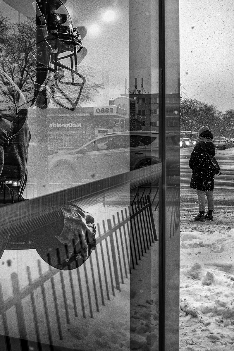 Danger Lurking Around Every Corner – INDIEFOTOG